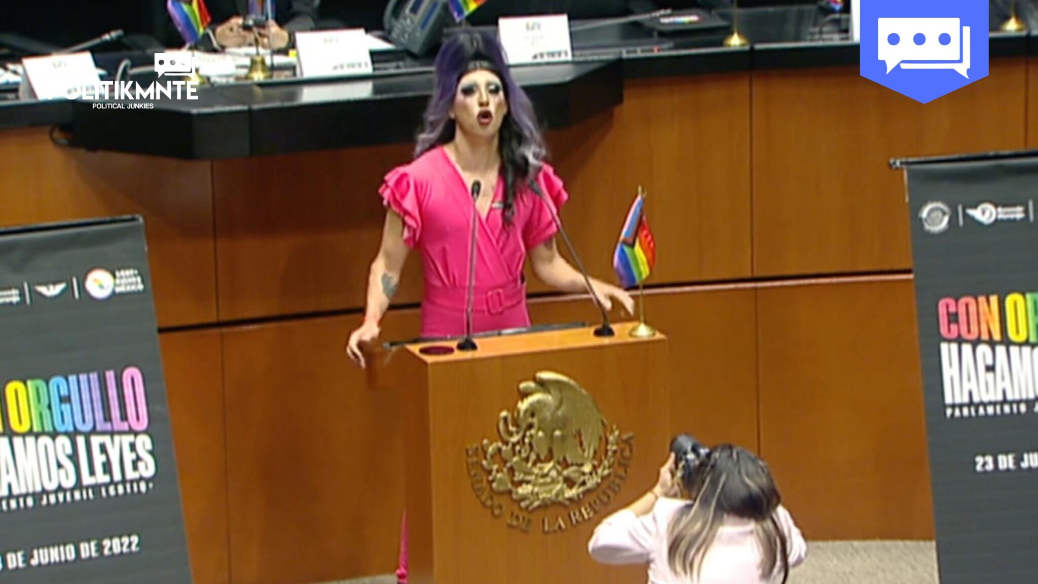 AMANDA SE CONVIERTE EN LA PRIMER DRAG QUEEN EN TOMAR LA TRIBUNA DEL ...
